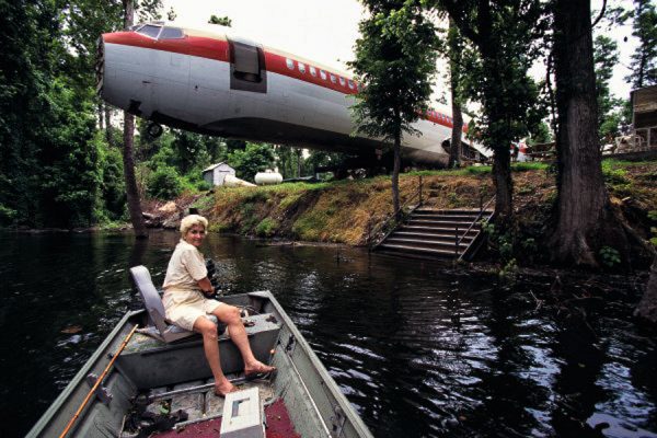 An airplane was salvaged for $2000 and transformed into a stunning ...