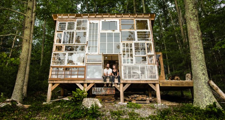 Artist couple built a cabin made of recycled windows in the West ...