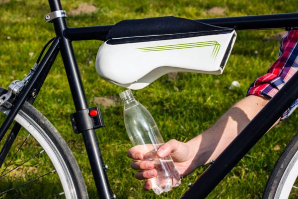 Design student invents a contraption that creates water from thin air