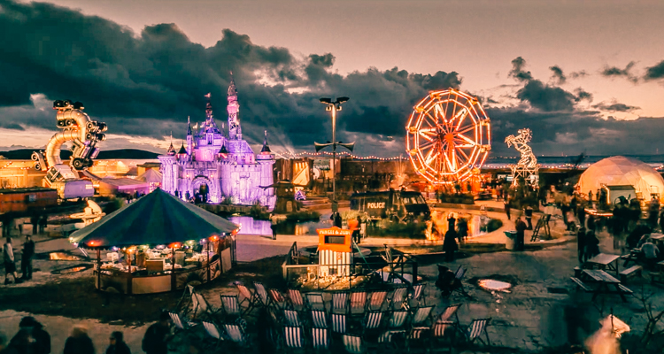 This cinematic virtual tour of Banksy’s Dismaland is an eerie and ...