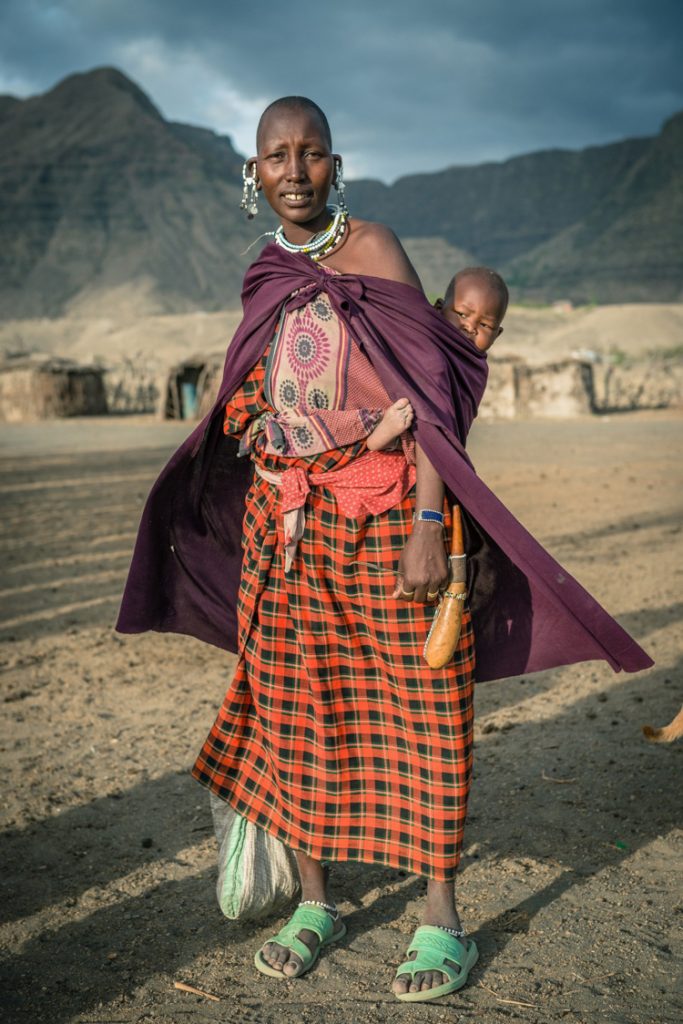 Here's an incredible glimpse into the cultural wealth of a bush tribe ...