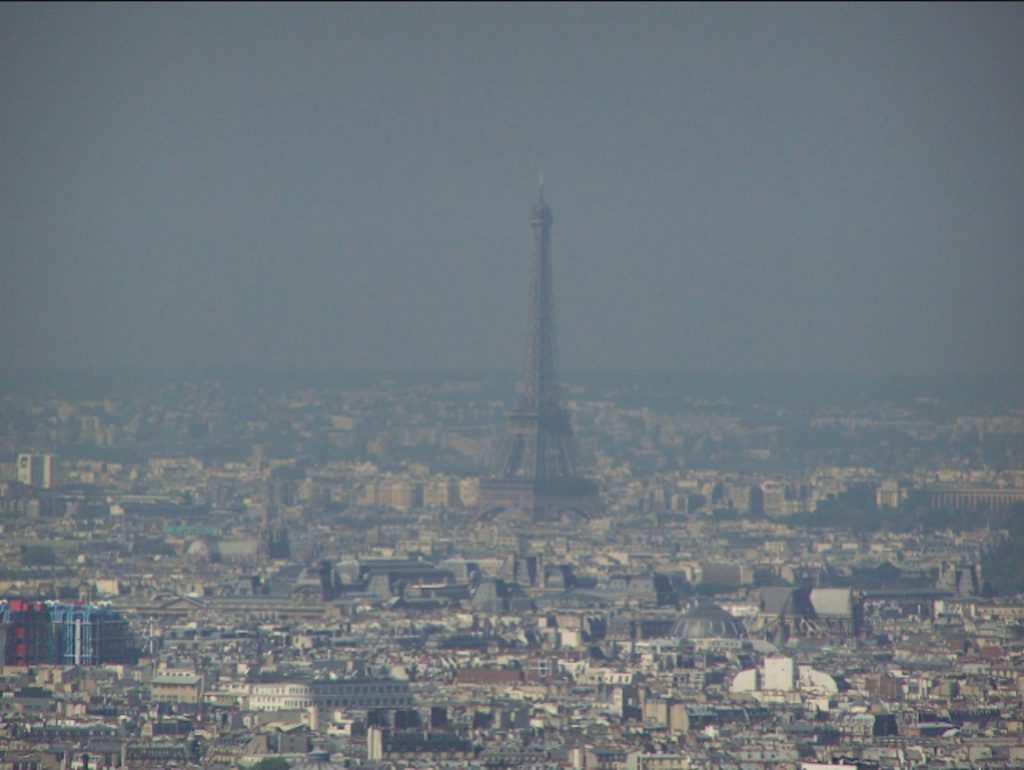 Paris bans cars and makes public transportation free in a fight against ...