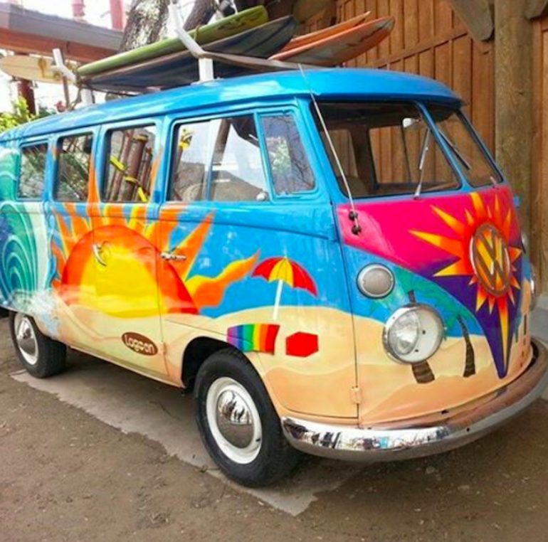 10 Photos of VW Kombis that will make you miss the 70s